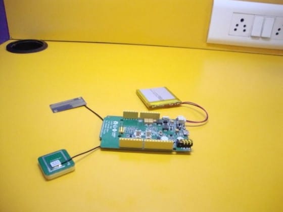 How to Build wearable tracker for kids with Arduino