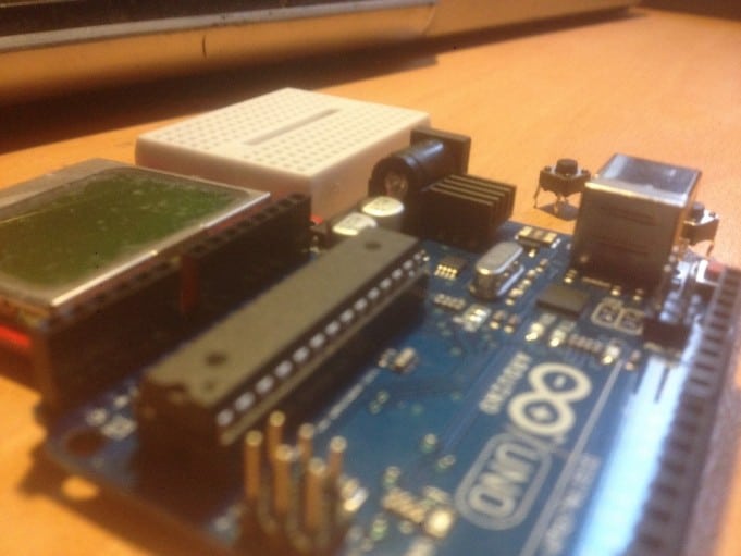 Drive and Build Project with Nokia 5110 LCD using Arduino