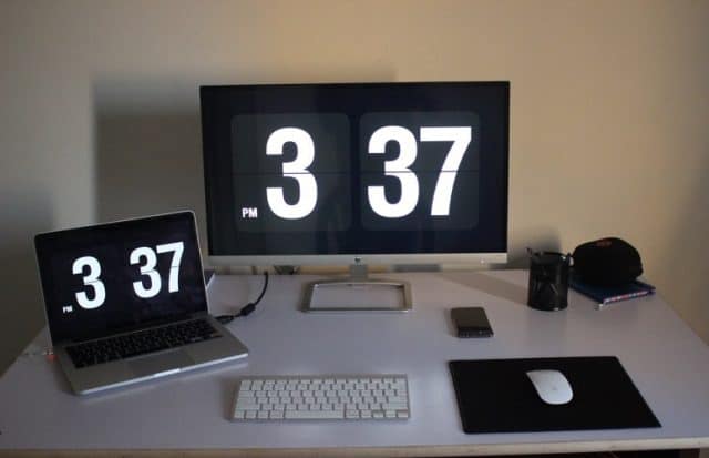 27 Of The Best Screensavers for Windows 10 To Download 🤴